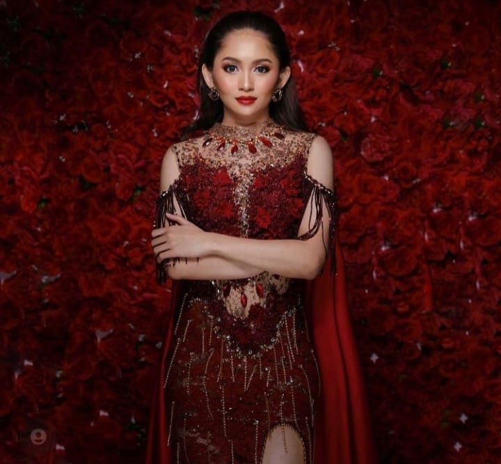 Dini Nur Fitri, Wakil Sulawesi Selatan 2 di Puteri Indonesia 2022 yang ...